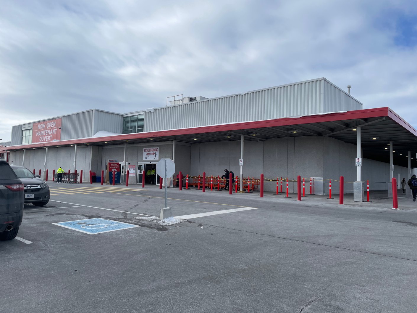 Virtual Store Tour - Costco Business Centre in Gloucester