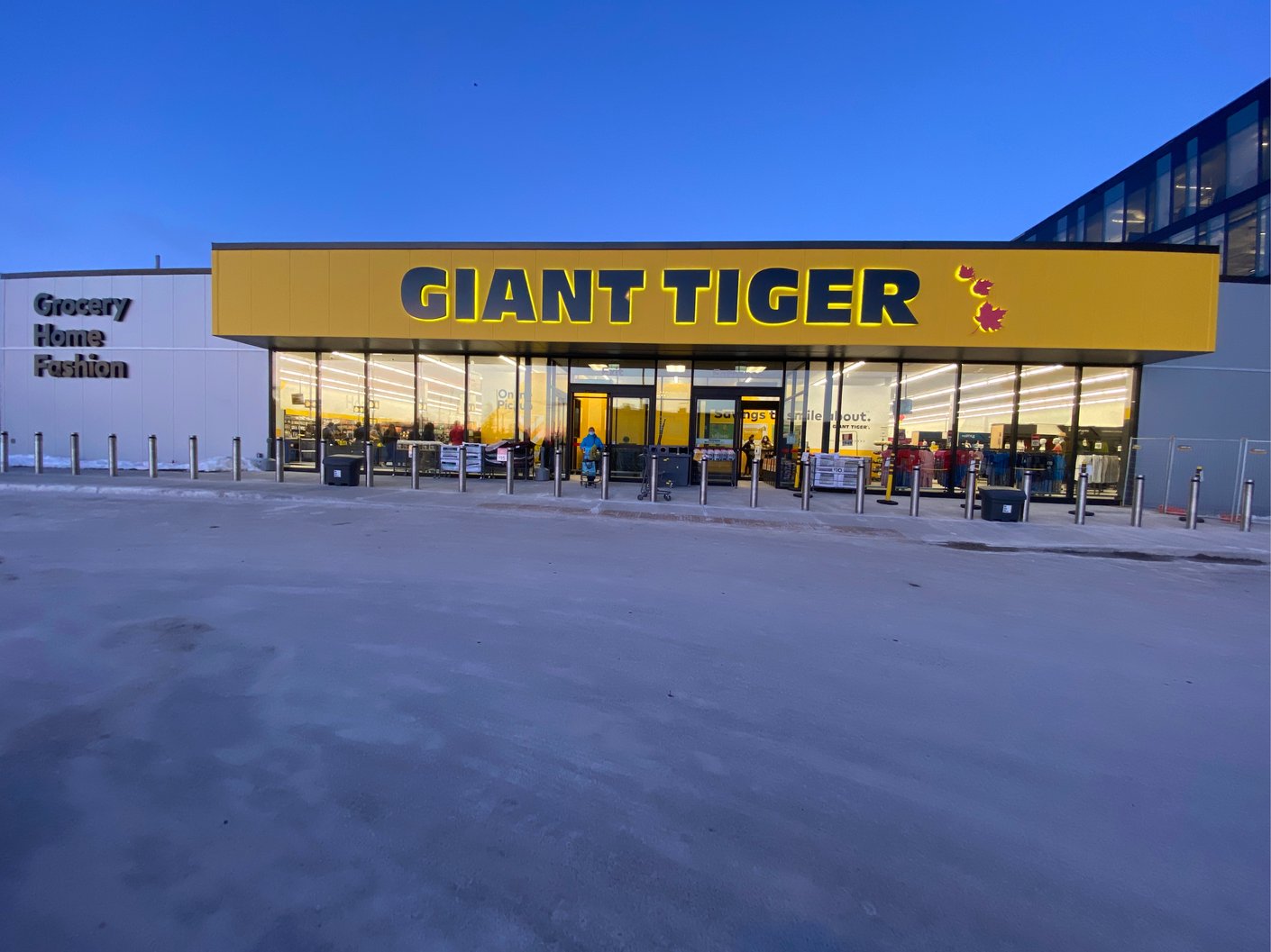 Virtual Store Tour - Giant Tiger in Ottawa