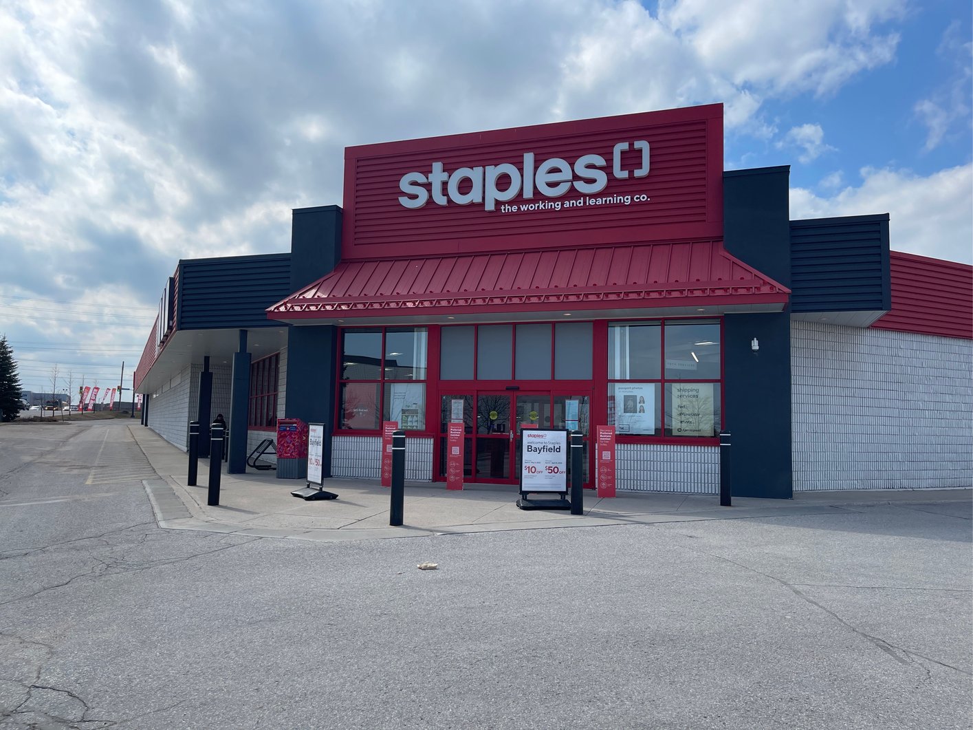 Virtual Store Tour - Staples Barrie